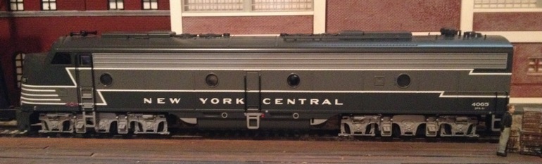 American Models E8/9: New York Central (NYC) #4065 - NASG