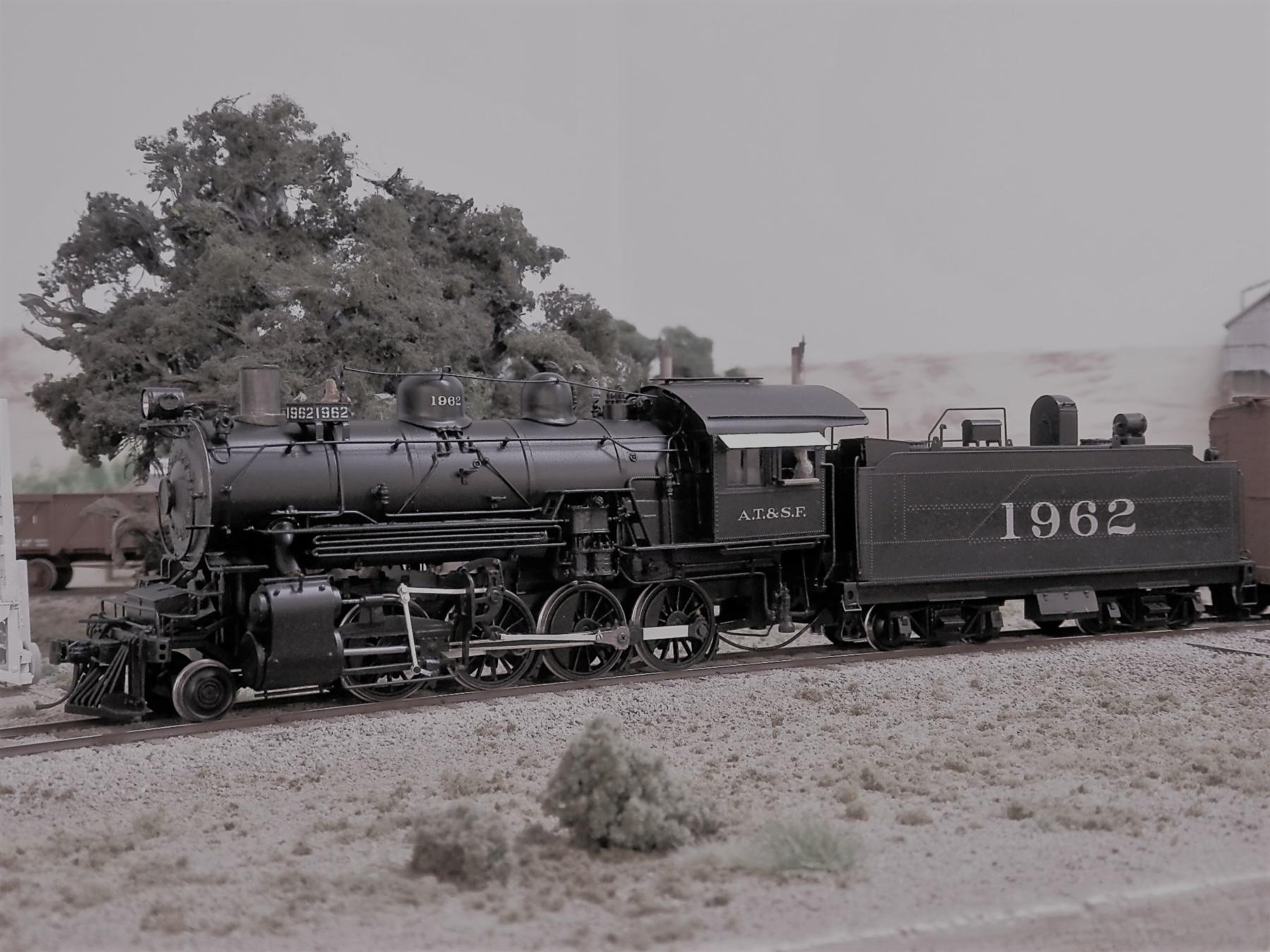 Paul Washburn's ATSF 2-8-0 #1962 - NASG