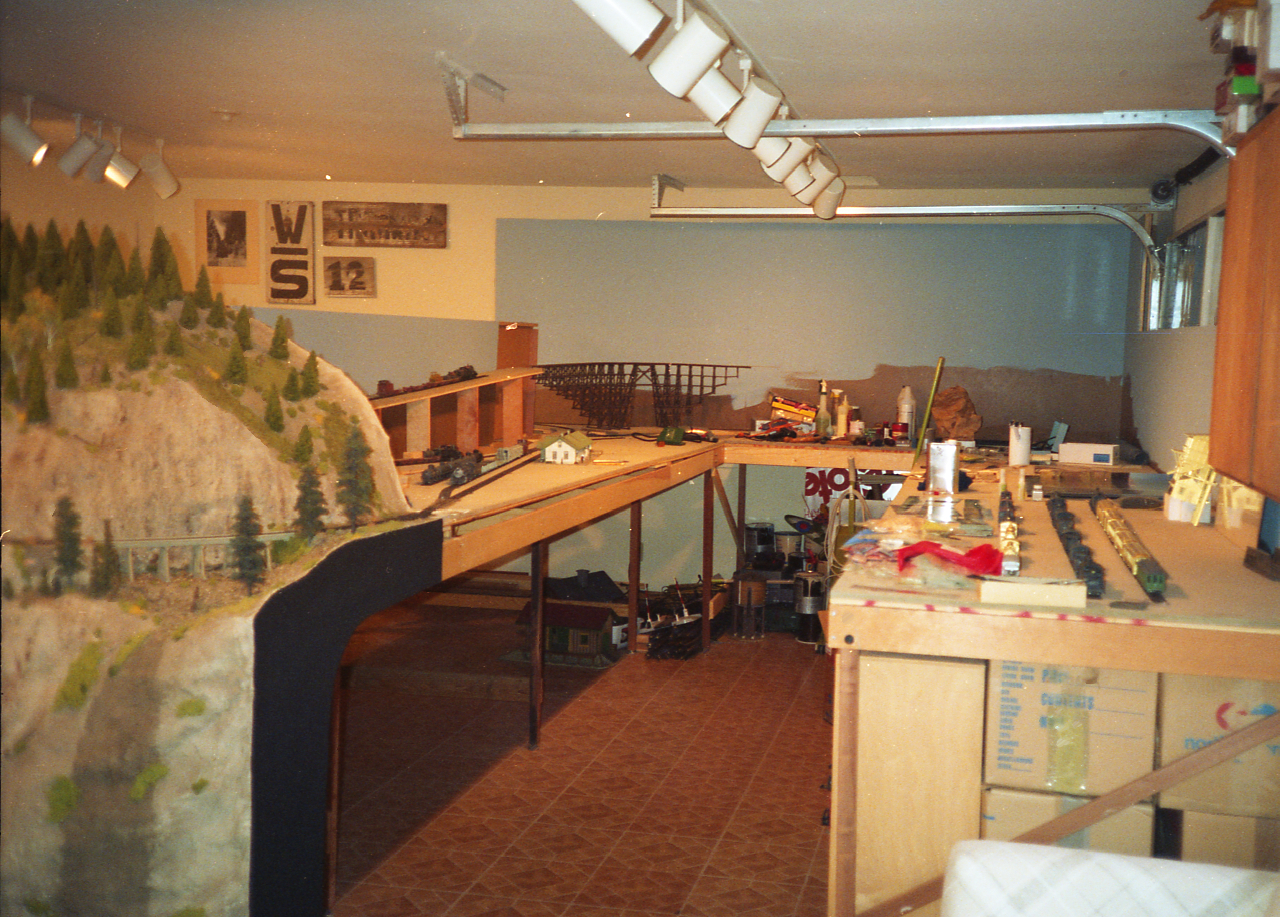Former Layout by Bob Hogan - NASG